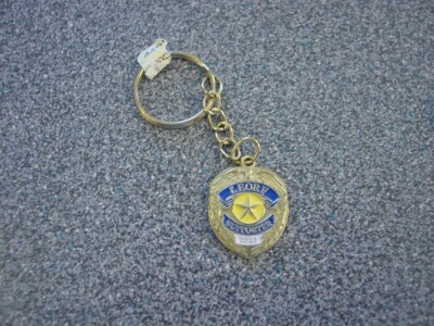 Leorf Supporter 23 Gold Police Badge Key Chain Law Enforce Officer ...