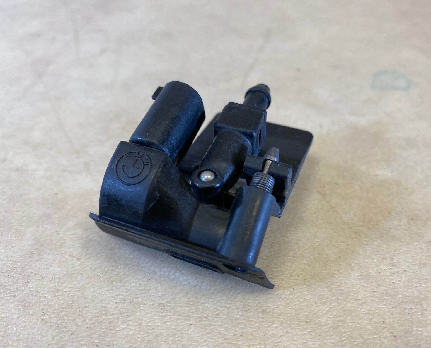 BMW X5 E70 Genuine Windshield Washer Wiper Water Nozzle 06-10 Year ...