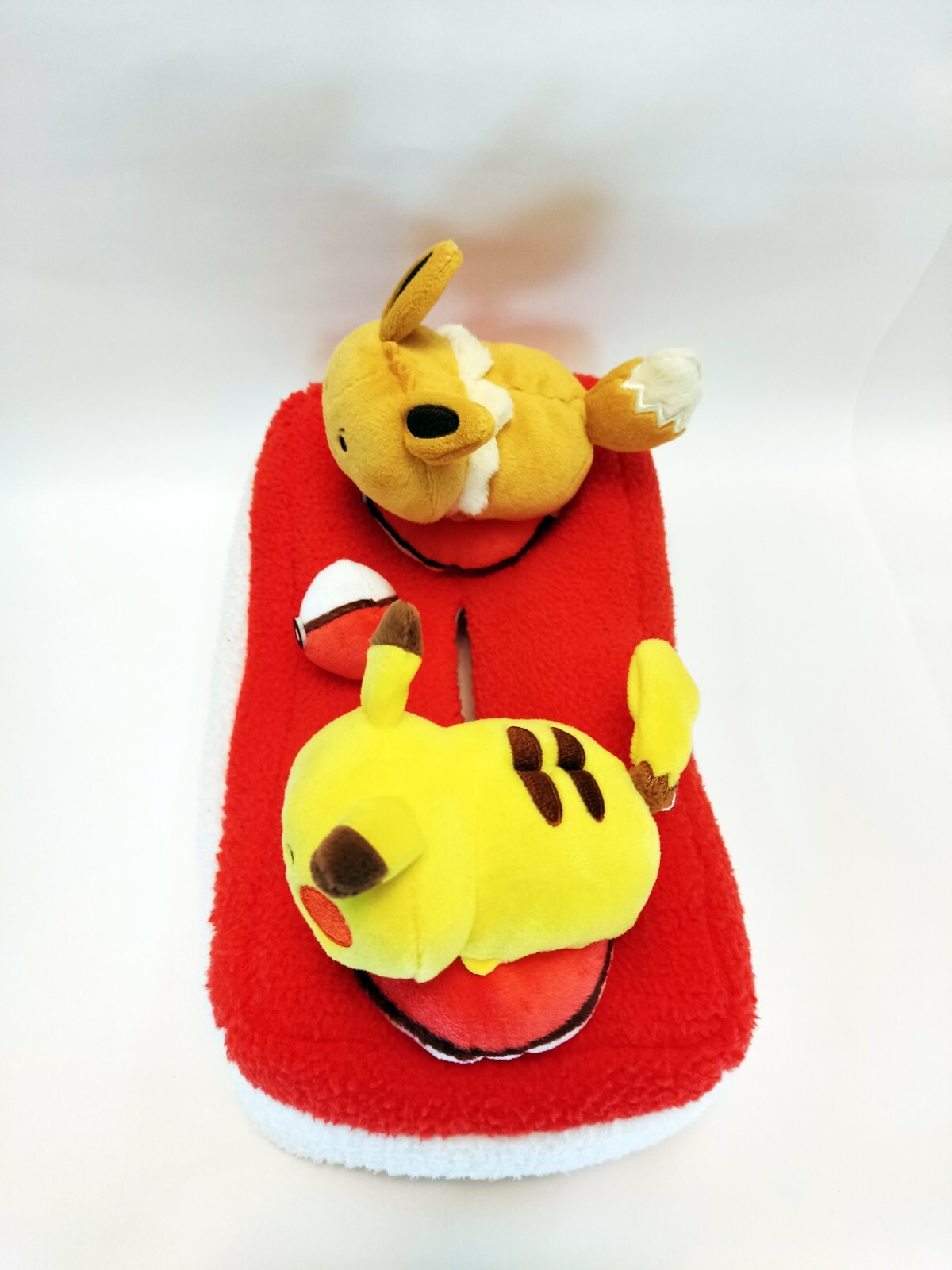 Pokémon Center Original Tissue Box Cover Pokémon Yurutto Pikachu ...