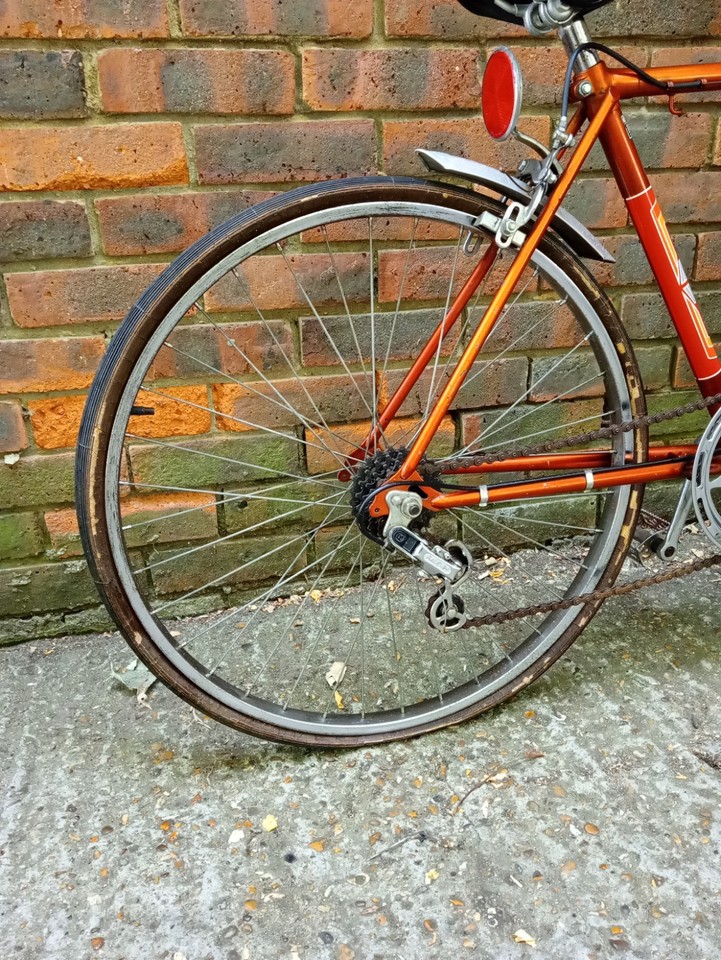 VINTAGE RALEIGH METEOR ROAD RACE BIKE (KIDS SIZE 18" FRAME WITH 24 ...