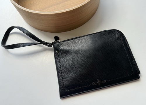 Cole Haan Black Textured Leather Wrap-Around Zipper Expandable Wristlet ...