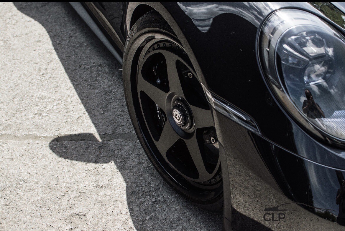 HRE Classic 305 FMR - Porsche 911 Centre Lock- on Michelin PS4S Tyres ...