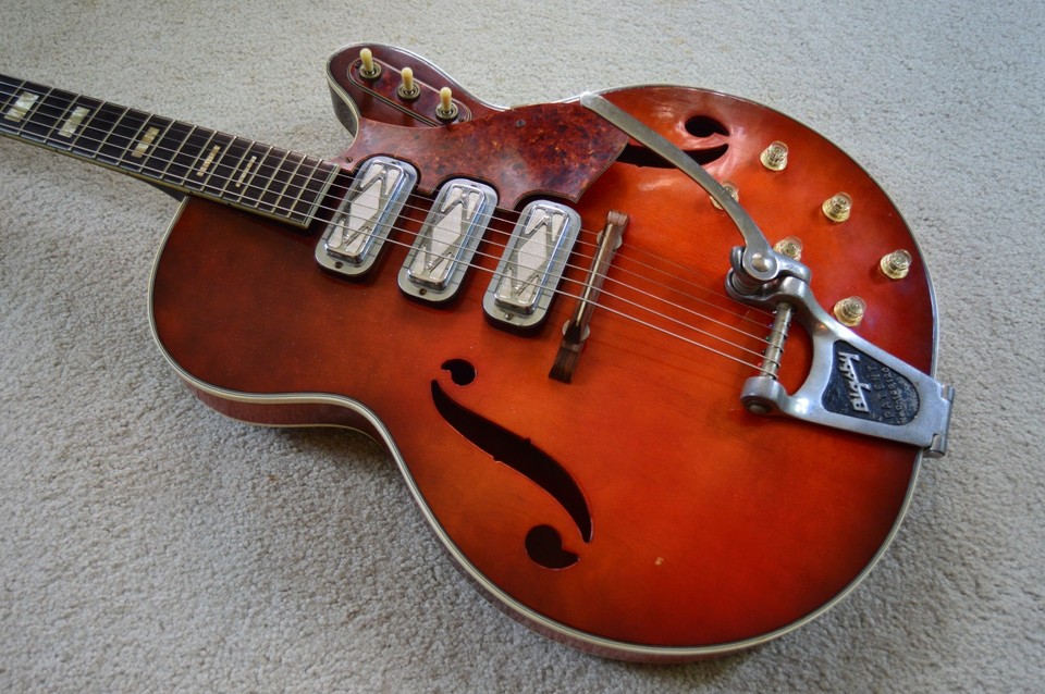 Vintage c. 1960s Slivertone 1454 hollowbody electric guitar, USA ...