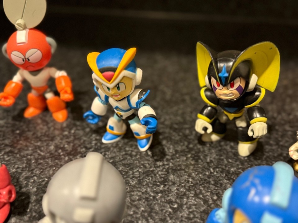 Mega Man Figure Lot Of 8 mega man The Loyal Subjects | eBay