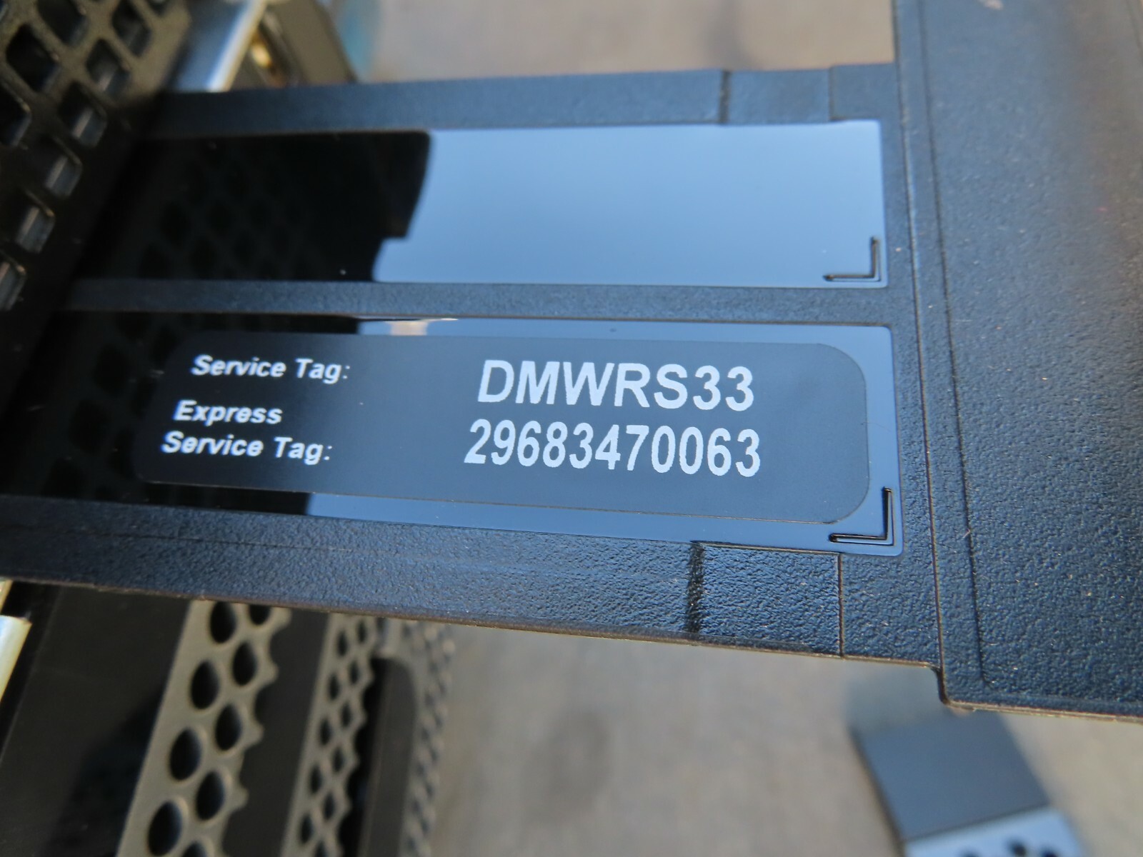 Dell PowerEdge R240 8GB 2x 1TB - Service tag : DMWRS33 | eBay