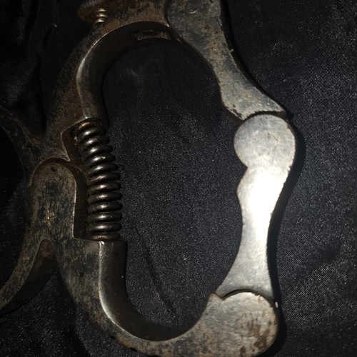 Antique Single Cuff Polizei Handcuff - Gemany State Police - Rare | eBay