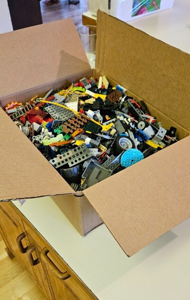 Big Box of Random Assorted Legos, Dimensions: 14.5" by 11" by 6" Approx ...