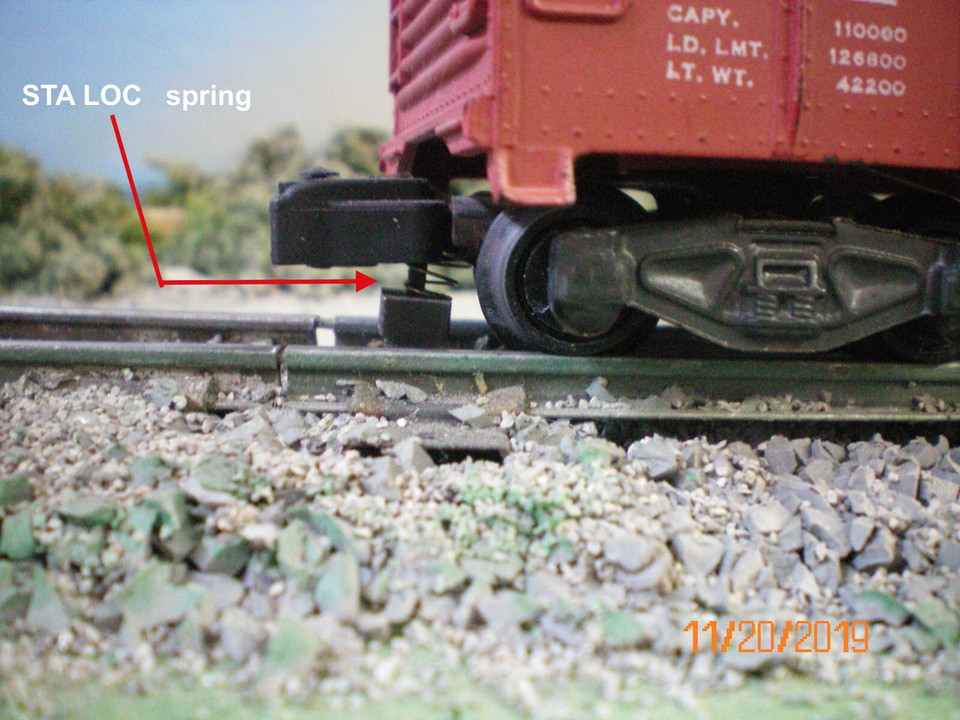 American Flyer 4 "UNWANTED "uncoupling of S gauge Knuckle Coupler by ...