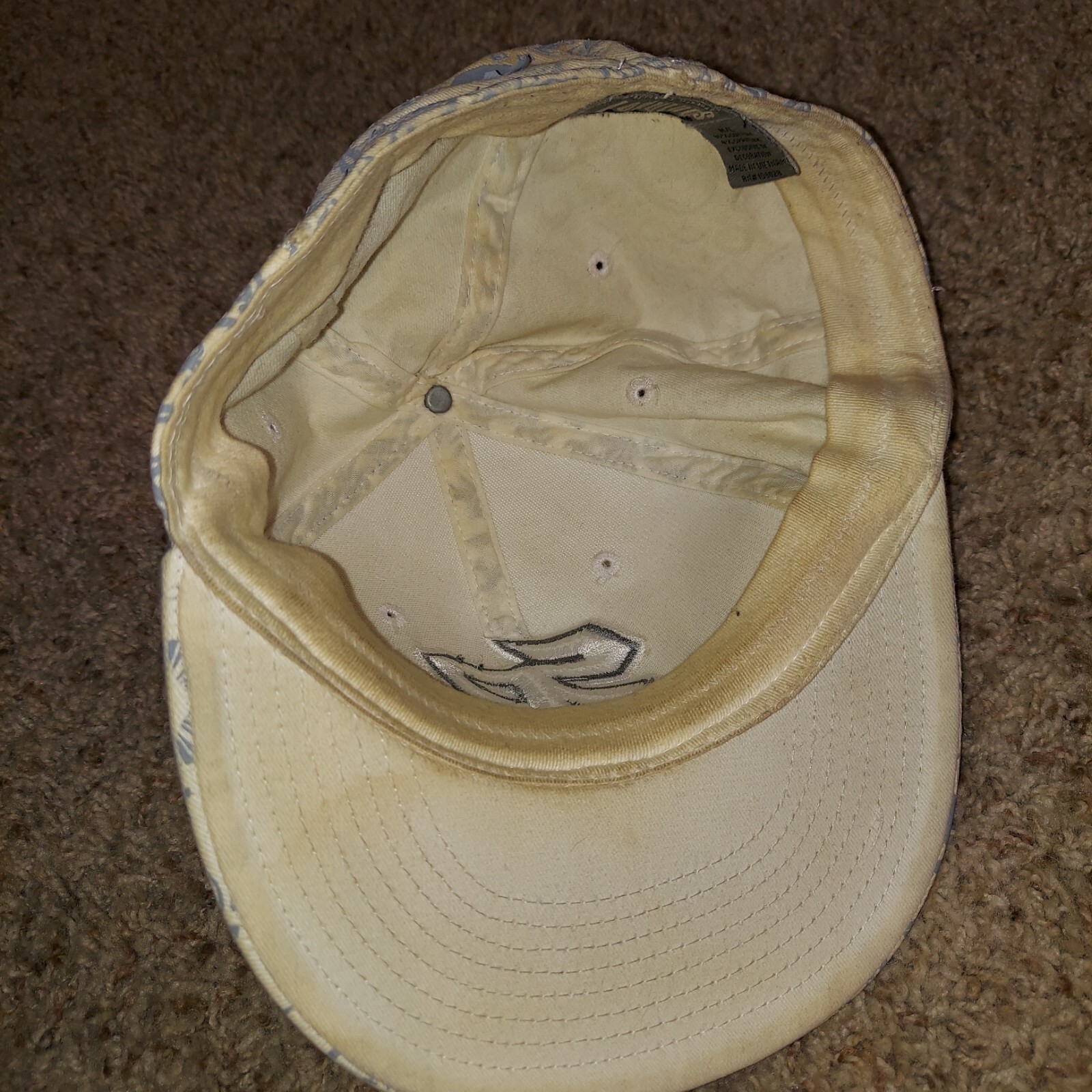 2000s White Southpole Urban Style Fitted Cap Hat Size… - Gem