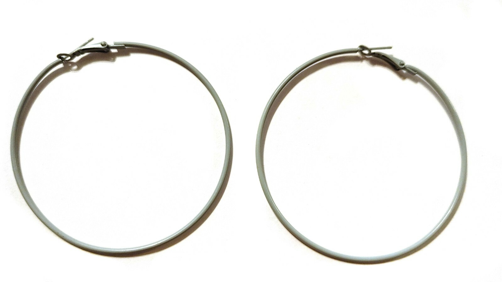 MEDIUM HOOP EARRINGS 2 INCH HOOP SIMPLE THIN HOOP EARRINGS ASSORTED ...