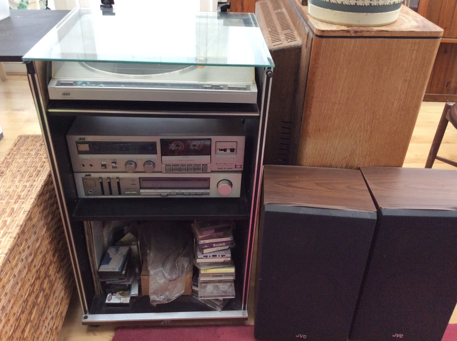 JVC Retro Hi-fi Stack System in a cabinet with turntable, Cassette and ...