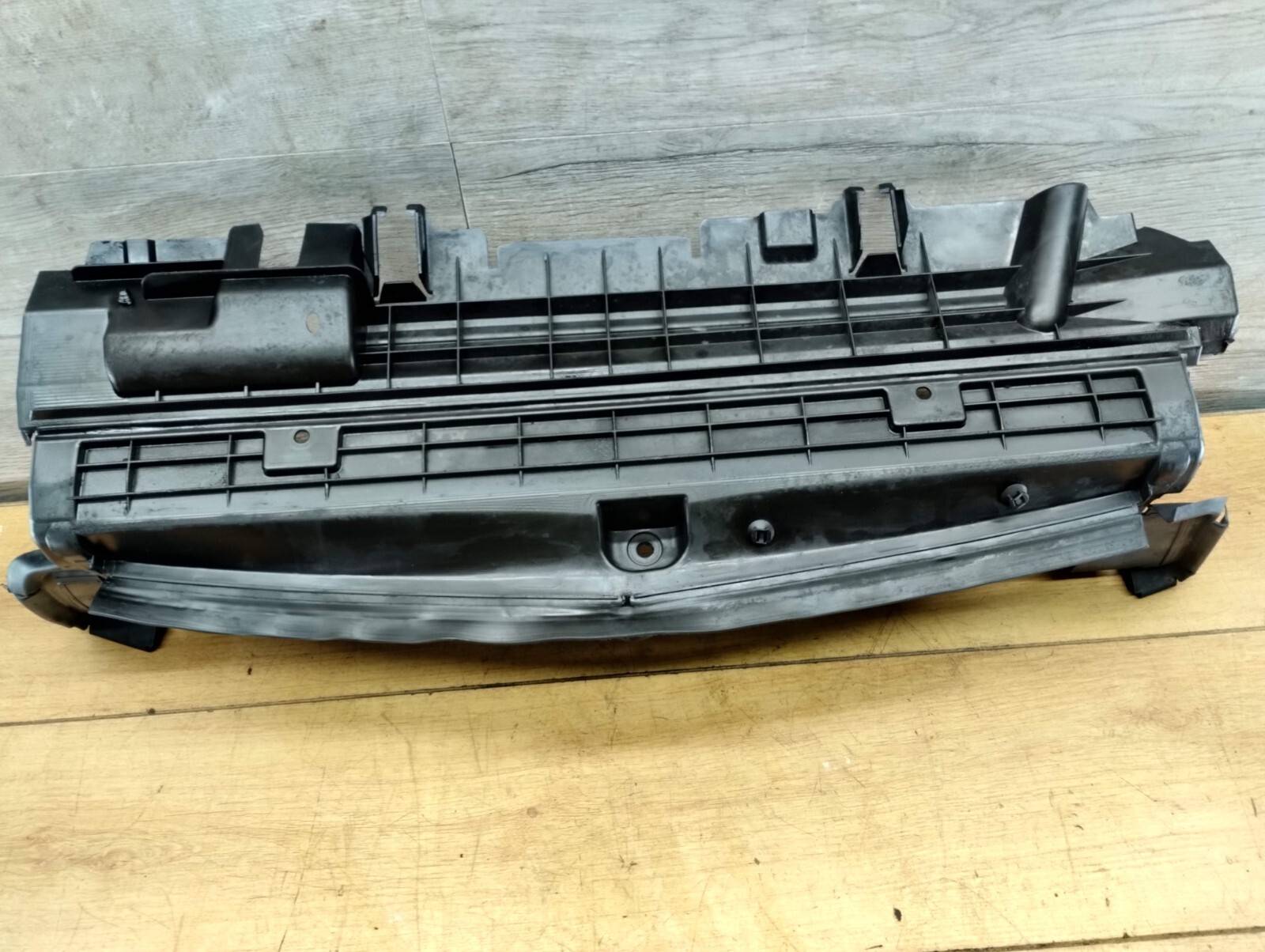 MERCEDES C Class W204 2007 to 2011 2.1 CDI Intercooler Air Duct ...