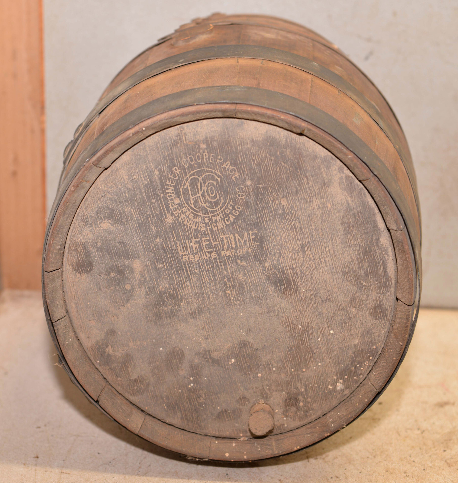 Rare antique Pioneer Cooperage pickle whiskey barrel Lifetime ...