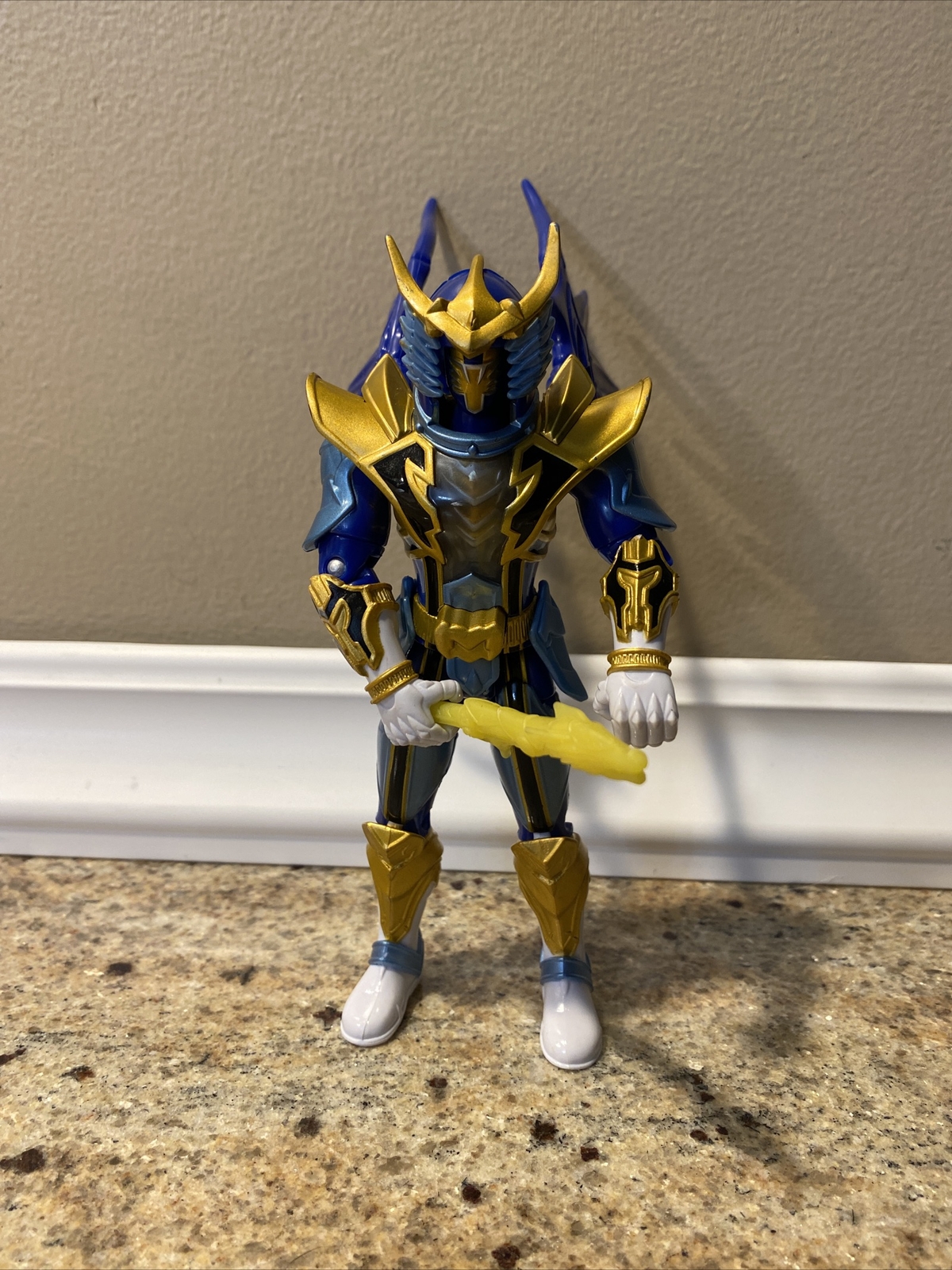 Power Rangers Mystic Force Gold Ranger
