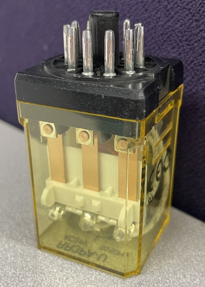 IDEC RR3PA-UAC24V Power Relay, 3PDT 10A 24VAC, 11-Pin Octal, RR Series ...