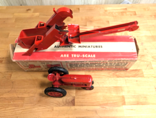 Rare Vintage Carter Tru-Scale Corn Picker 1/16 w/ Box Near Mint W ...