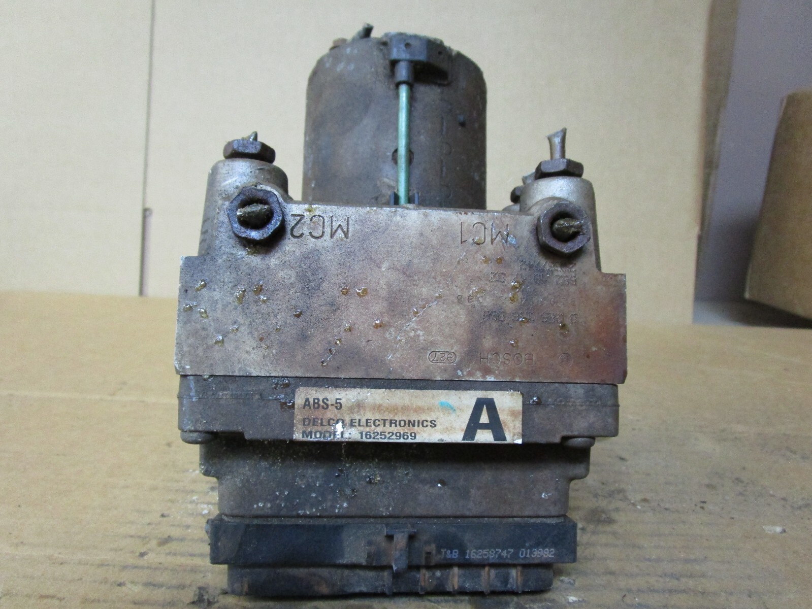 96 97 98 99 Oldsmobile Eighty Eight ABS Pump Anti Lock Brake Module ...