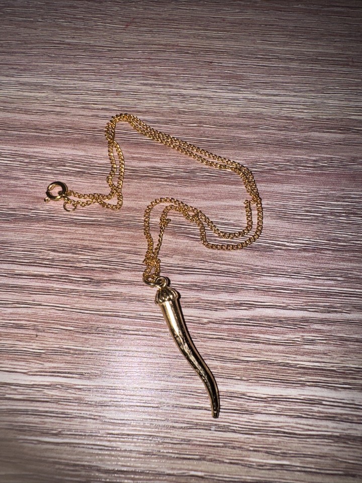 VINTAGE 1980s ITALIAN HORN 'CORNICELLO ' GOOD LUCK! ' GOLD TONE PENDANT ...