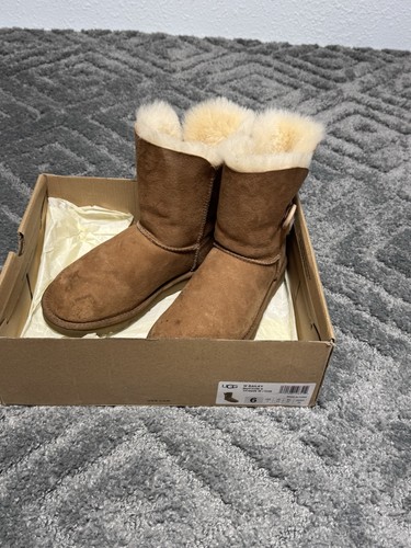 Ugg W Bailey Button II Women’s Size 6 New In Box Check Pictures Damaged ...