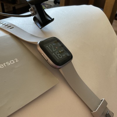 Fitbit Versa 2 Activity Tracker - Stone/Mist Gray 811138036713| eBay