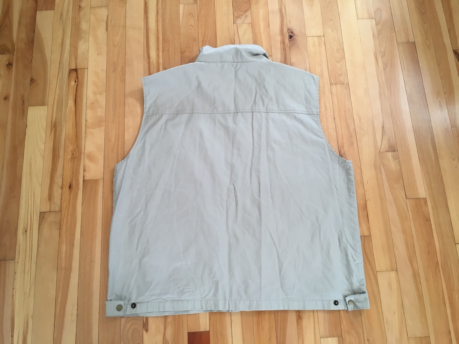 NWT TravelSmith Men's Size XXL Multipocket Vest 3XDRY in Khaki w/ Many ...