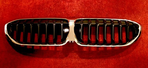 2018-2019 BMW 330i OEM FRONT UPPER GRILLE SURROUND-51137449428 NEW | eBay