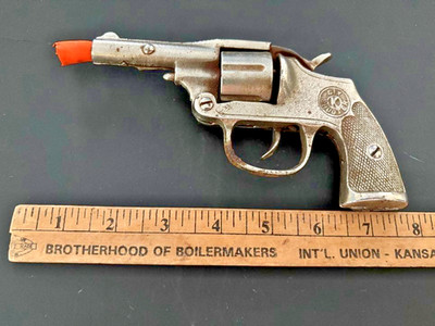 1935 Antique Kilgore Six Shooter Revolver Cast Iron Cap Gun | eBay