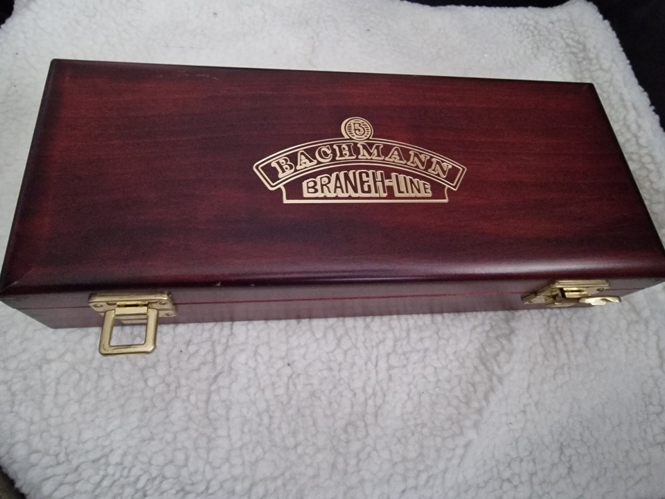 Wooden Box Bachmann Blue Peter Steam Loco BR Green 60532 Ltd Edition OO ...