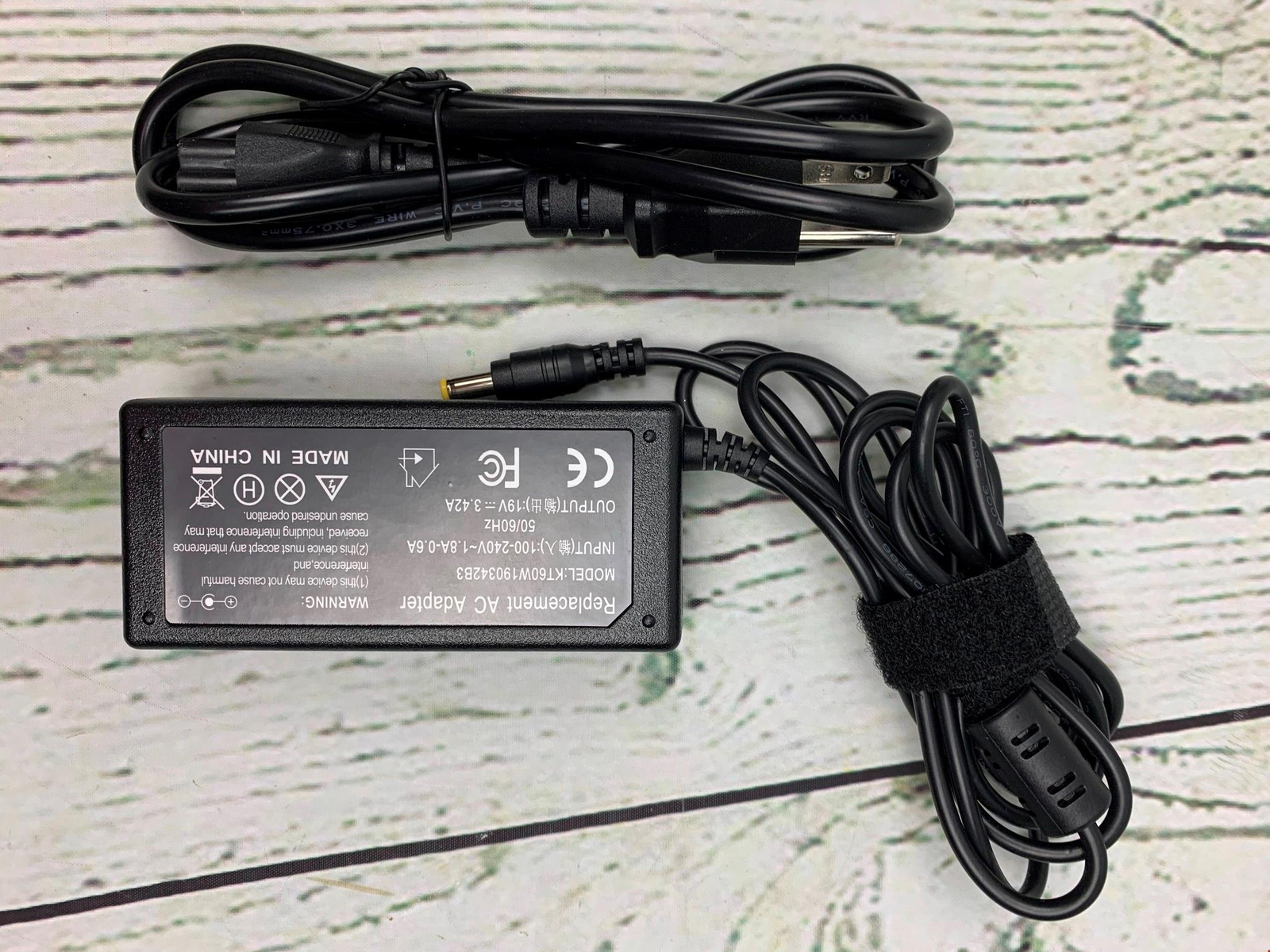 19V 3.15A 3.16A AC Adapter Charger for Samsung RV510 RV515 RV520 RV711 ...