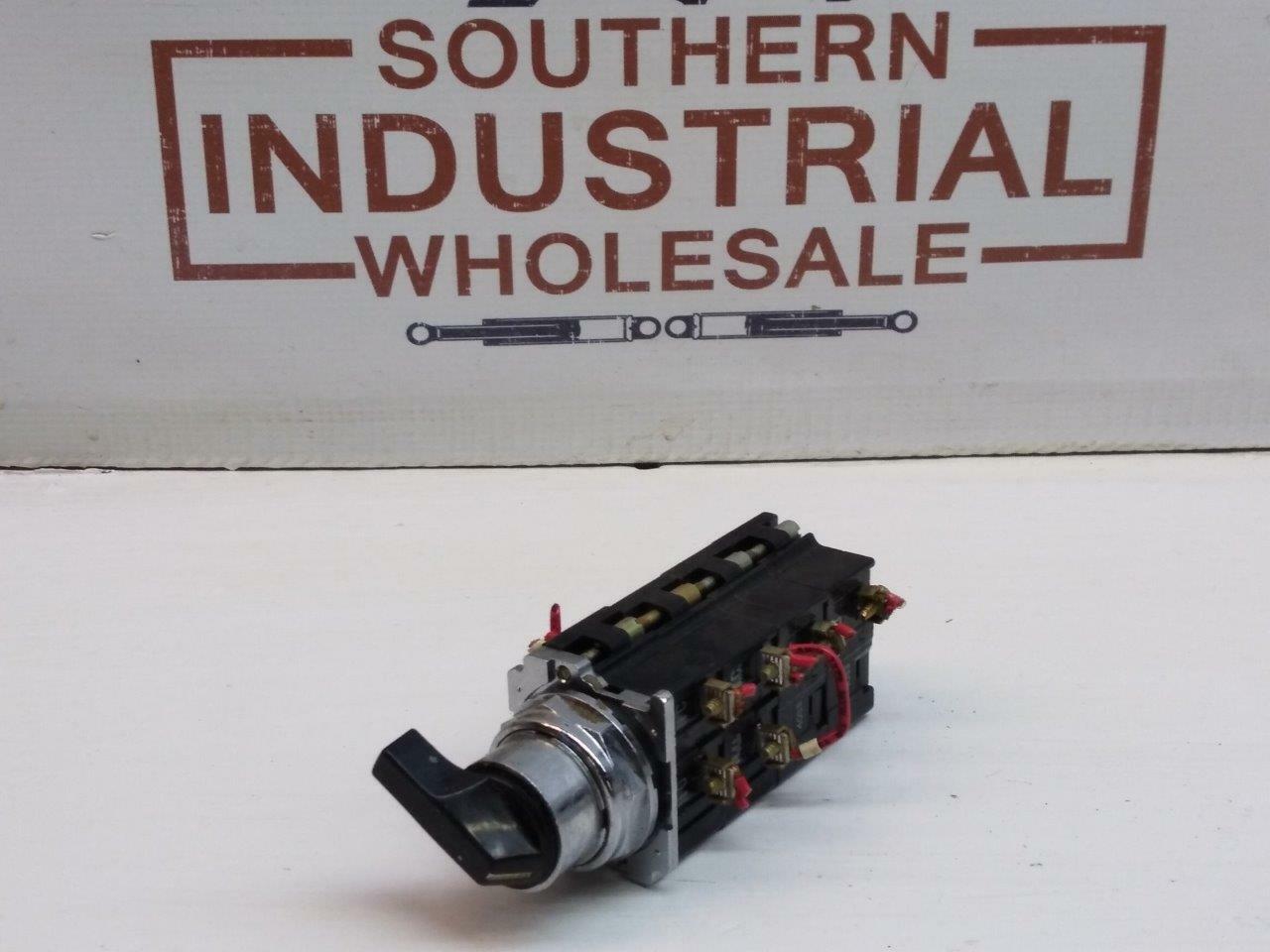 Cutler Hammer Selector Turn Knob w/ 4 Cutler Hammer 10250T1 Eaton ...