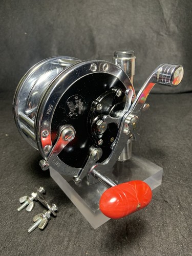 Vintage 1960 Penn #49 Large Capacity Saltwater Surf Reel SHARK ...