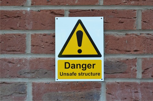 DANGER UNSAFE STRUCTURE plastic sign or sticker 200mm x 150mm building ...