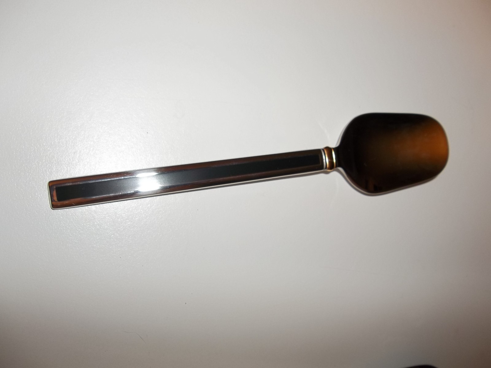 Oneida MIDNIGHT STAINLESS (BLACK & GOLD ACCENT) SOUP SPOON made in USA ...