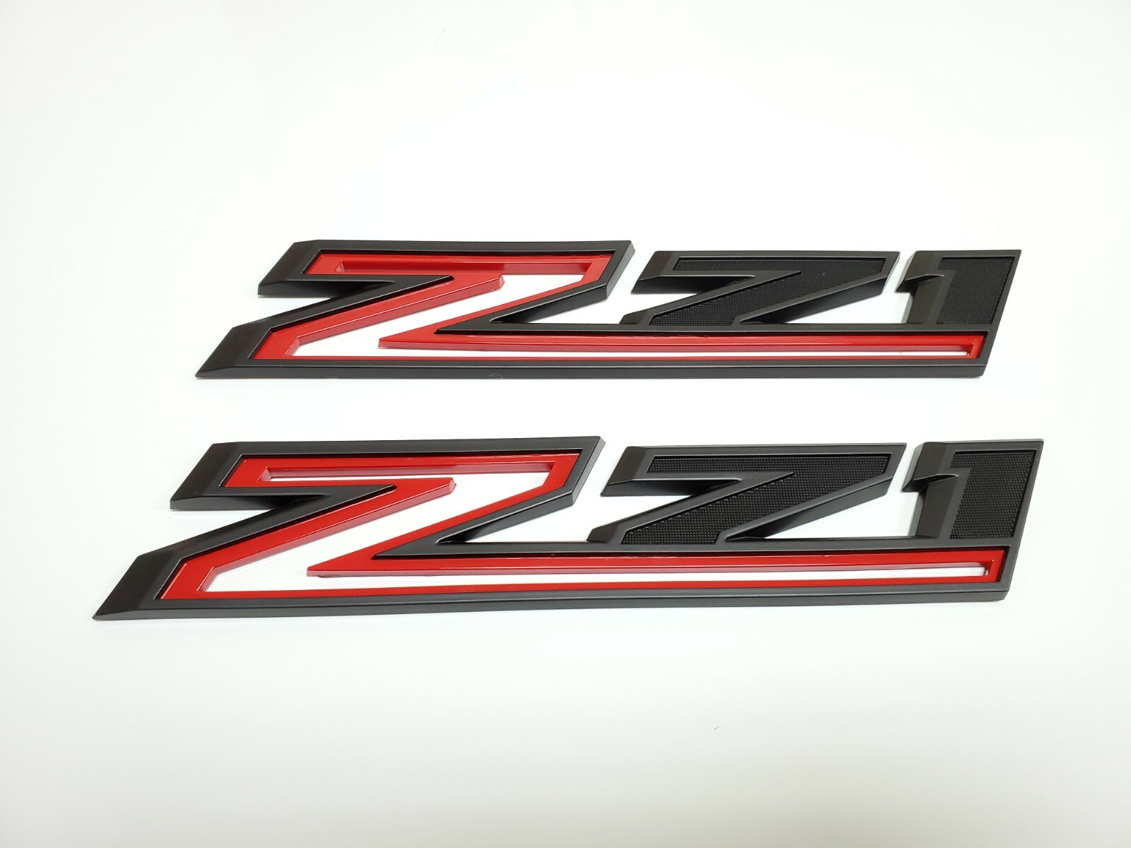 2pcs 2019-2023 Chevy Silverado Z71 Emblem OEM Fender Black Red 84632695 ...