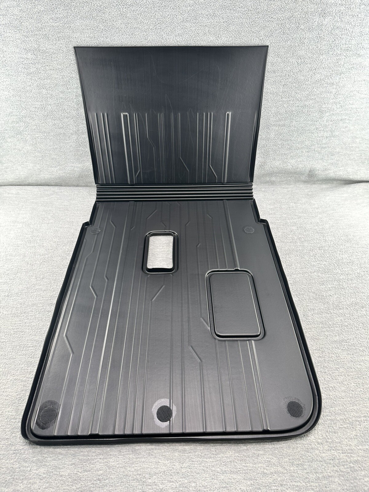 GMC YUKON - 2021-2024 Integrated Cargo Liner 85539132 Jet Black Set of ...