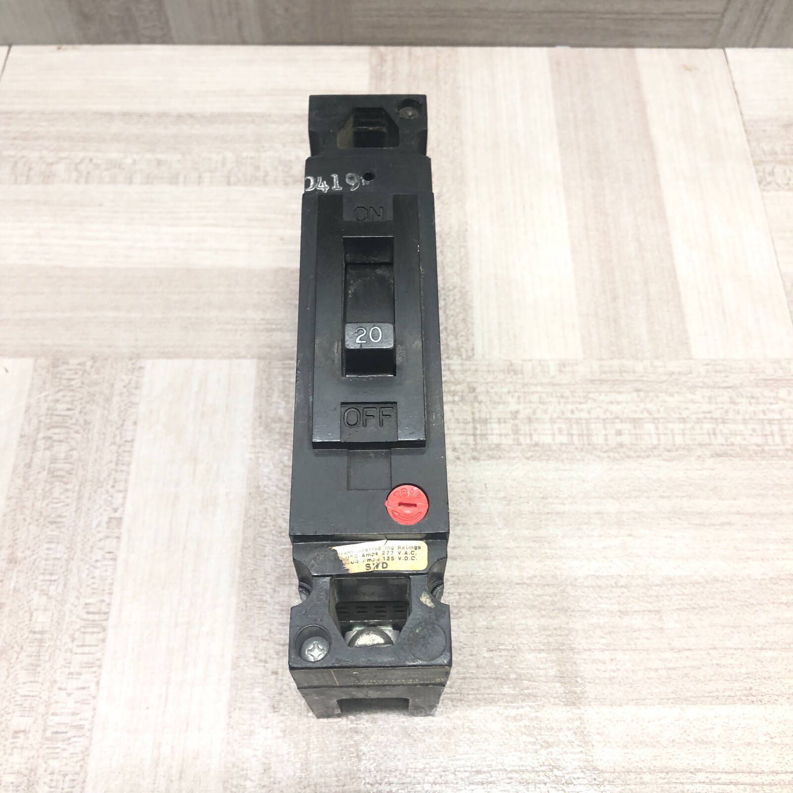 GENERAL ELECTRIC TED113020 Circuit Breaker 1 Pole 20 Amp 277V 14KA | eBay