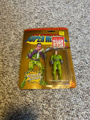 Toybiz DC Comics Super Heroes The Riddler Riddles & Clues! 1989 Action ...