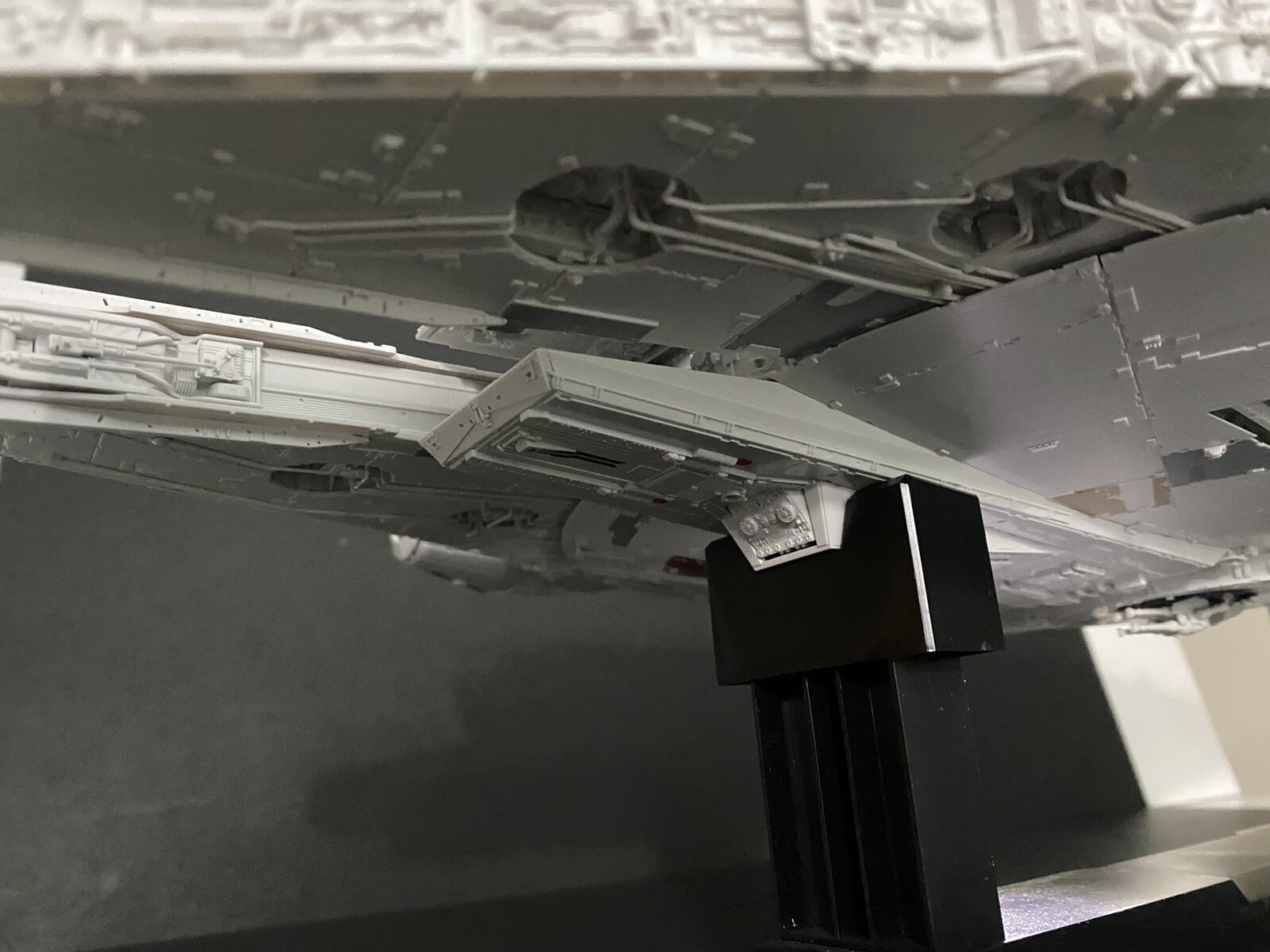 ALREADY ASSEMBLED BANDAI PERFECT GRADE 1/72 MILLENNIUM FALCON Kit 1:72 ...