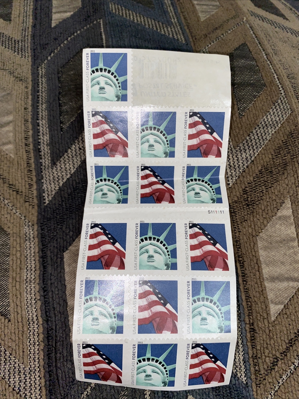 USPS Forever Stamps Lady Liberty and U.S. Flag Booklet of 16 | eBay