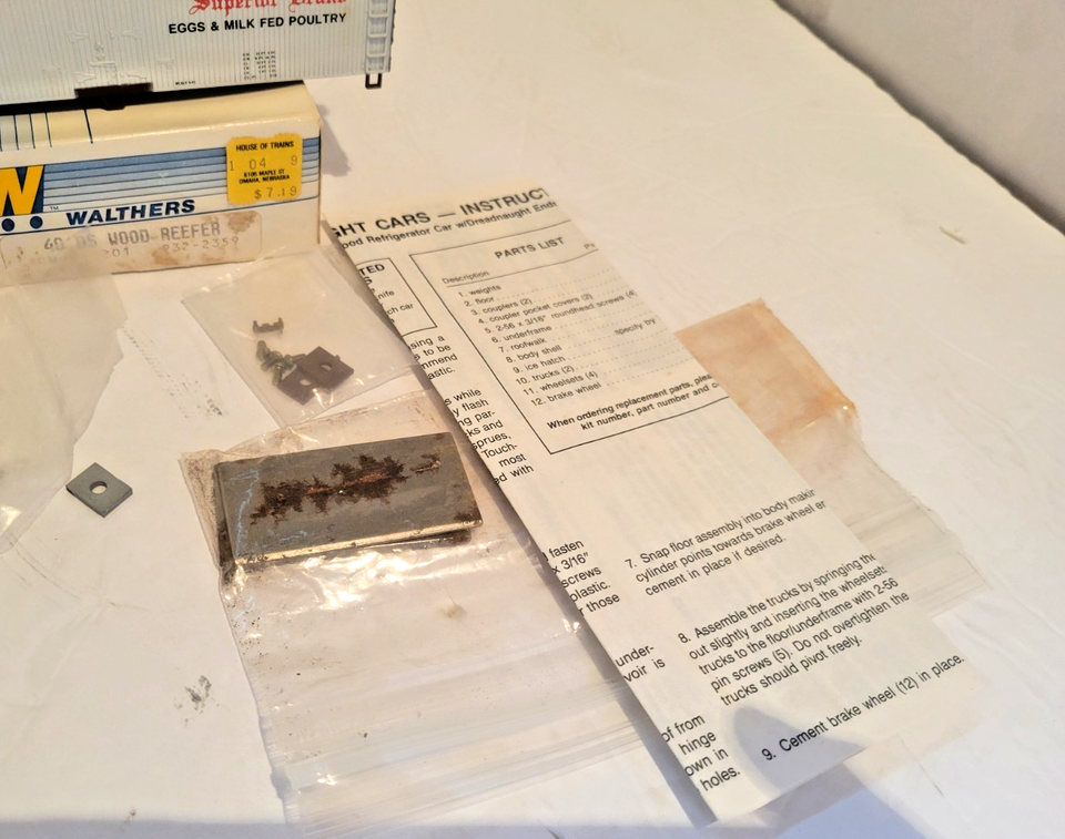 HO Scale 932-2359 Walthers C.W.J.X. 201 - 40' DS Wood Reefer ...