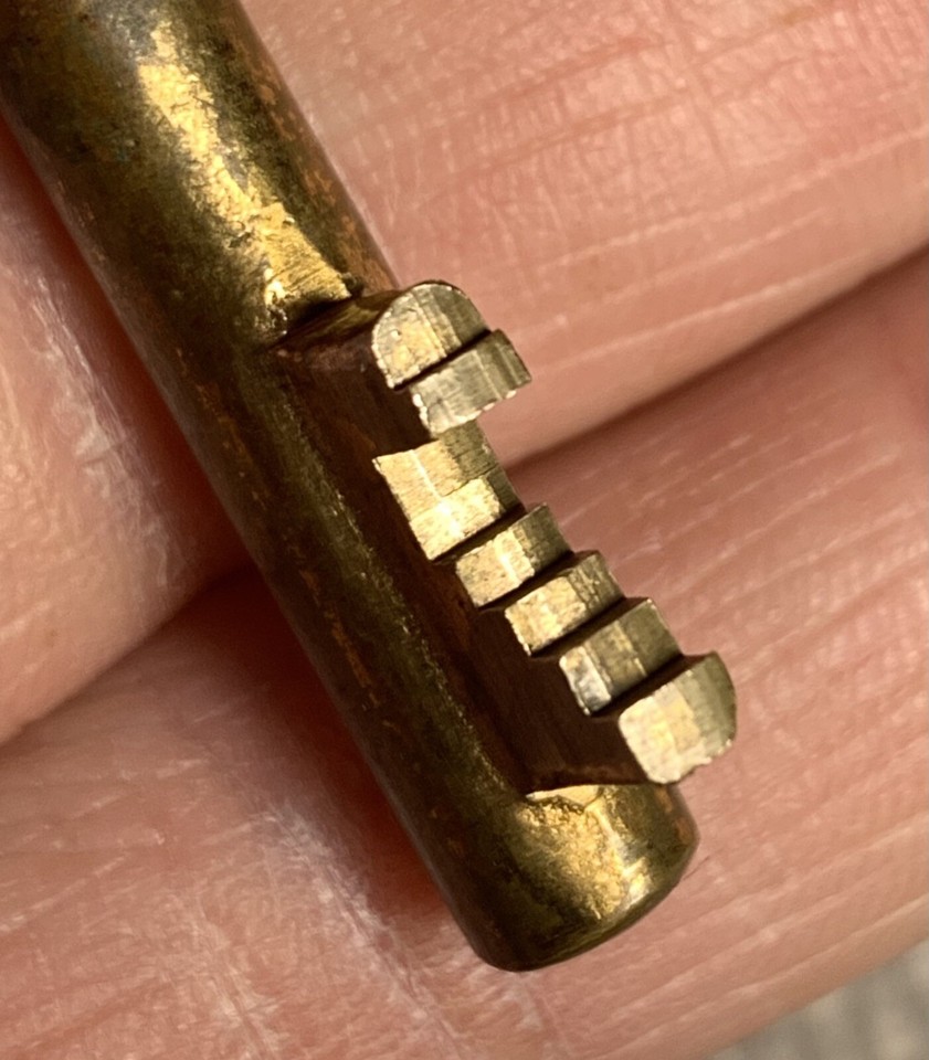 "GAMEWELL" POLICE OR FIREMAN CALL BOX LOCK BRASS KEY, OLD ANTIQUE ...