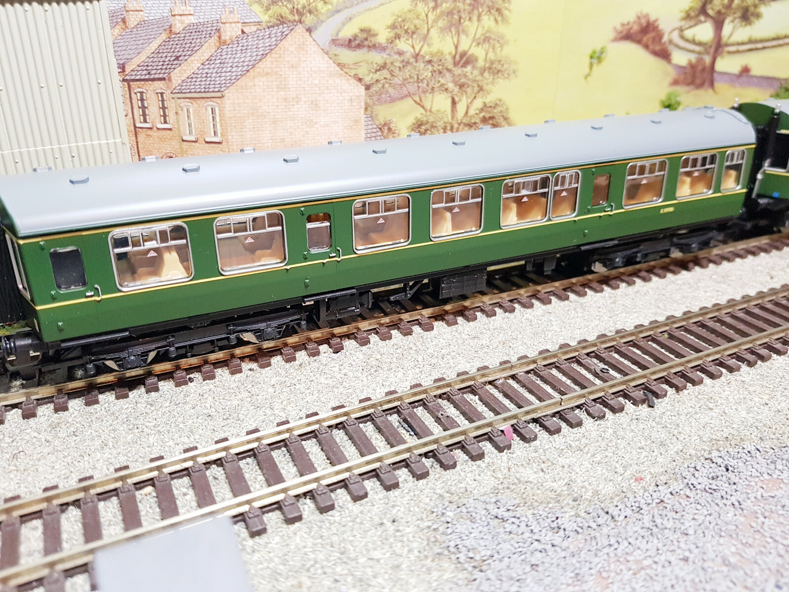 R30170 Hornby Railroad Plus BR Class 110 3-Car DMU BR Green Speed with ...