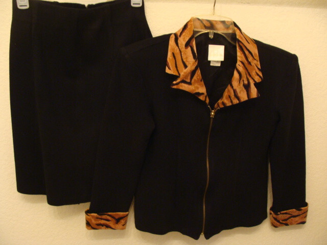 Vintage Gantos USA 2Piece Women Suit Jacket/Skirt Bla… - Gem