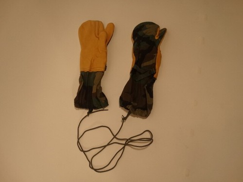 US Military Cold Weather Mitten Shells (woodland camouflage or olive ...