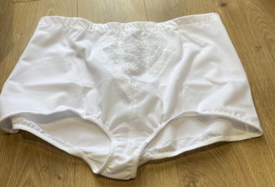 🌹 TWO DAMART White Medium Control Briefs/Panty Girdles, Size 46/48 UK ...