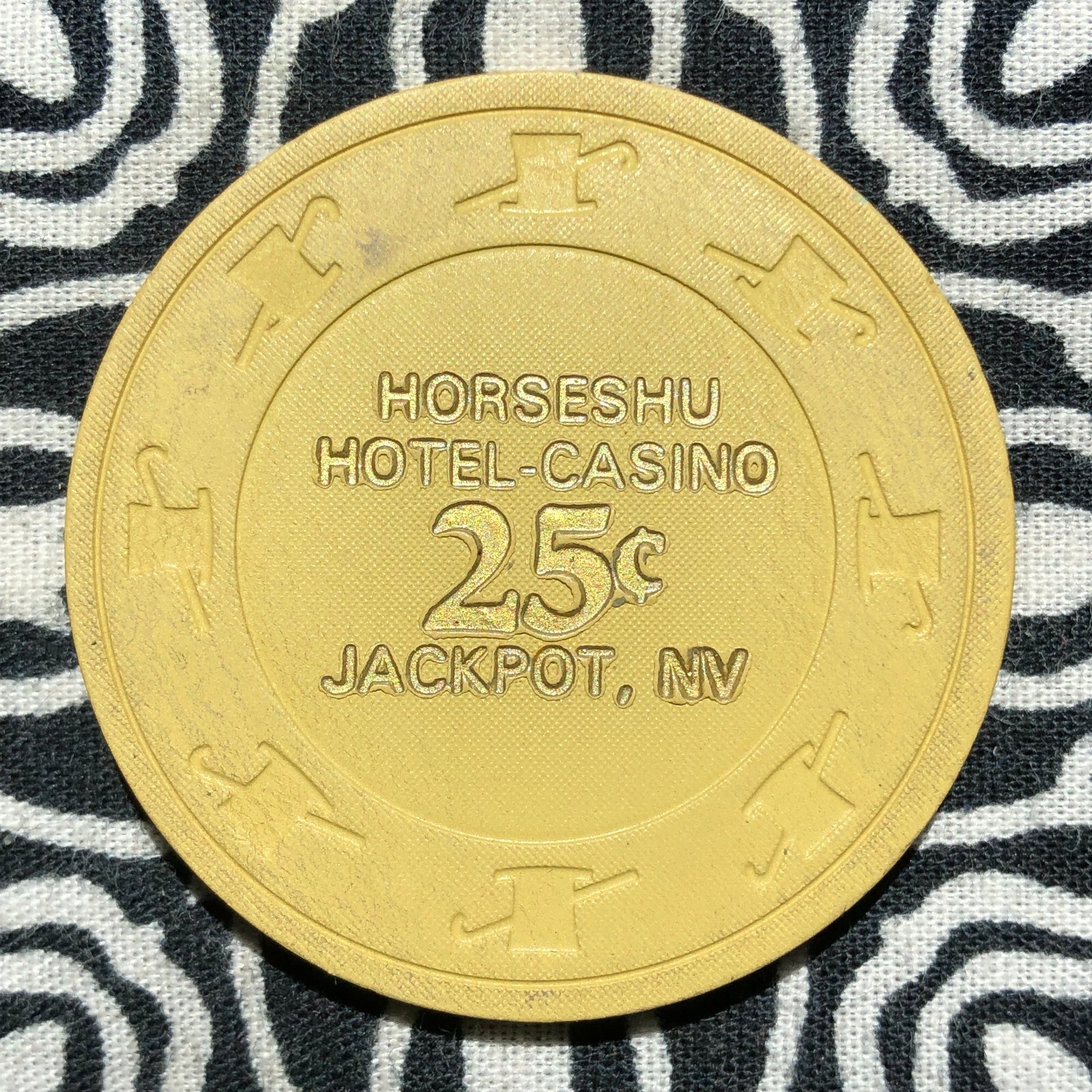 Horseshu Hotel 25c $0.25 Jackpot, Nevada Gaming Poker Casino Chip L22 ...