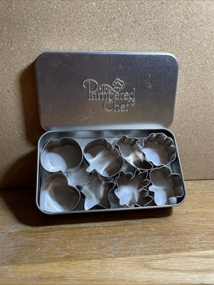 PAMPERED CHEF Creative Cutters Set Mini Cookie Cutter Set of 8 Storage ...