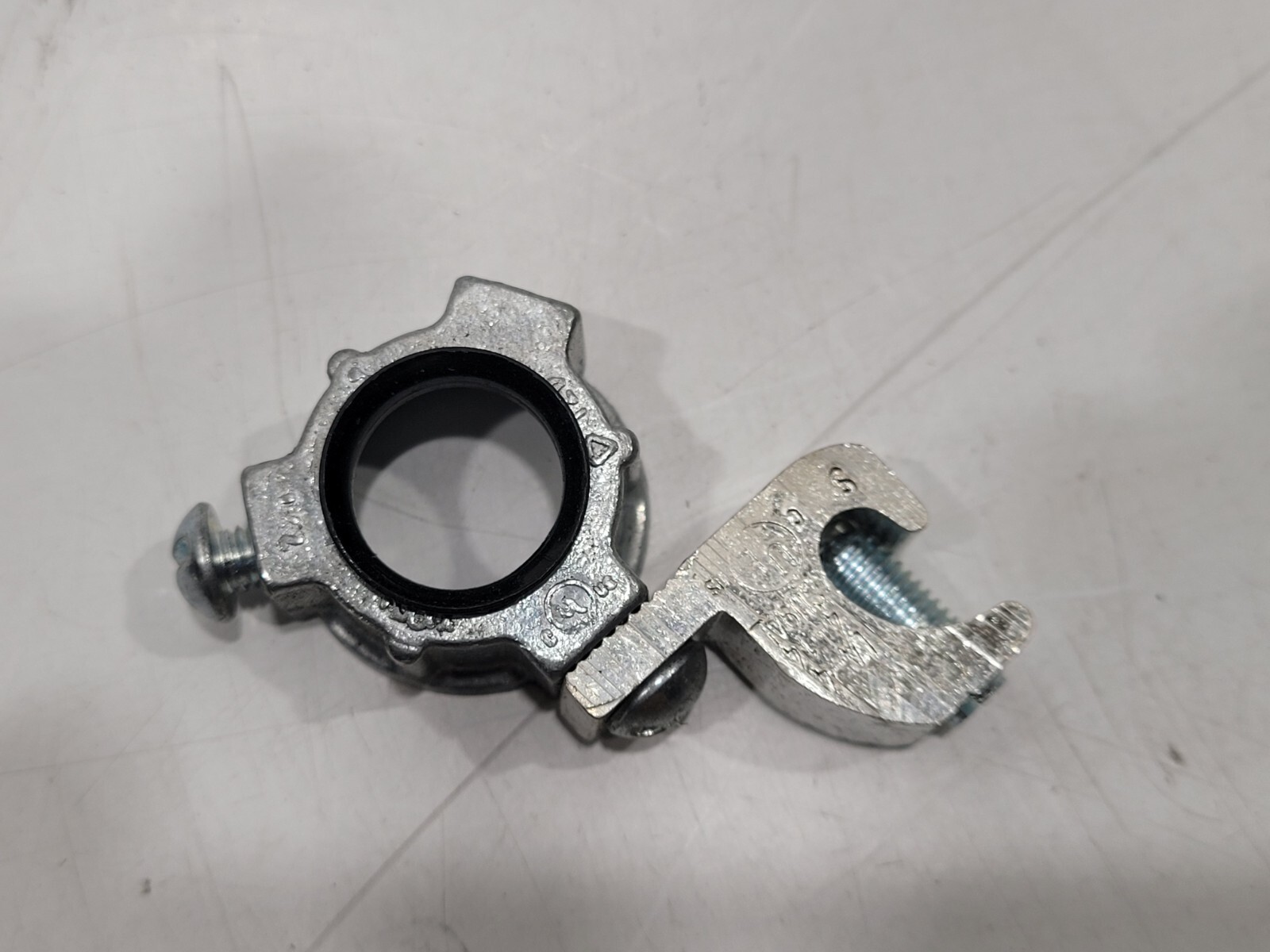 50 pcs. 1/2" Insulated Ground Bushings with Lay-In Lug Electrical ...