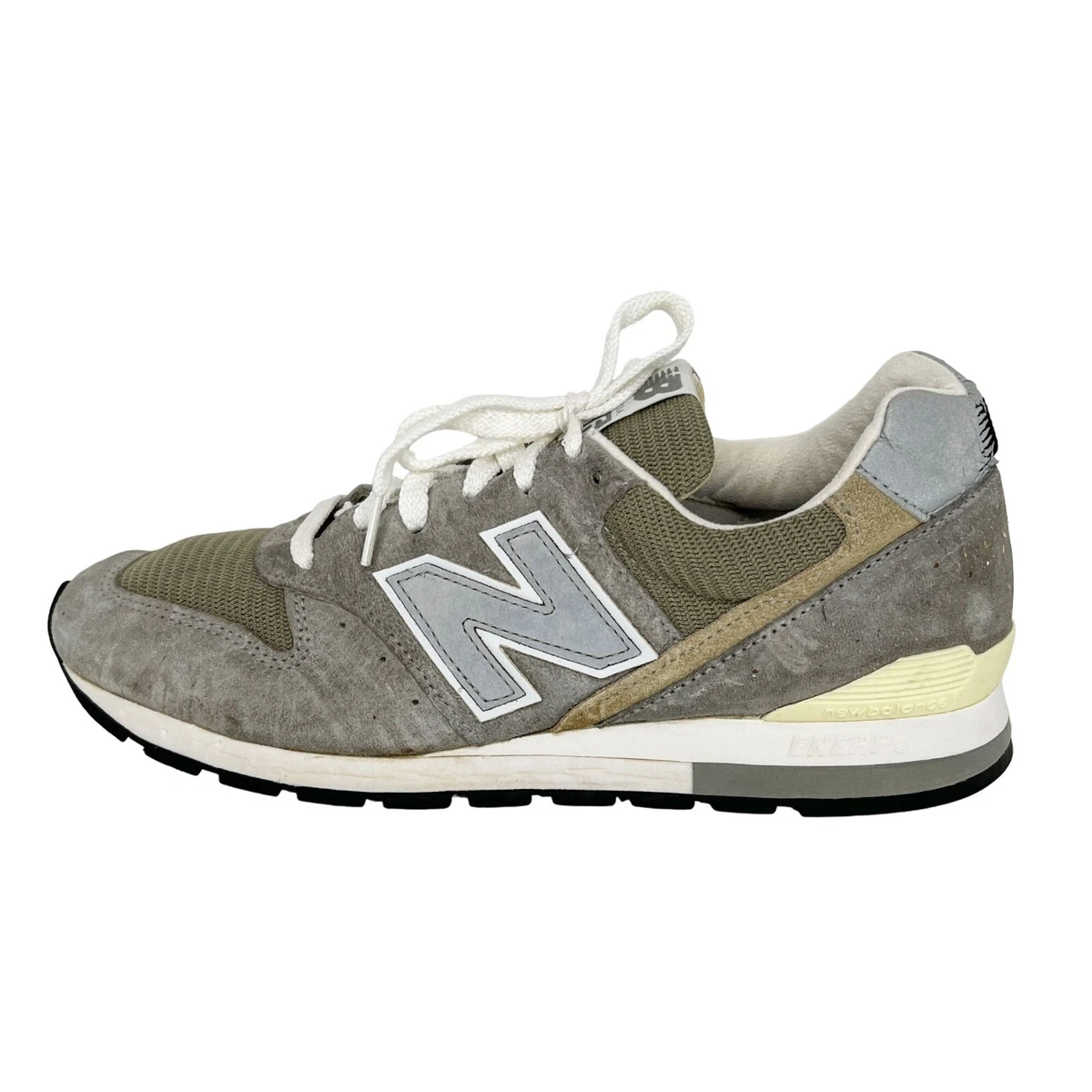 New Balance 996 Wearing