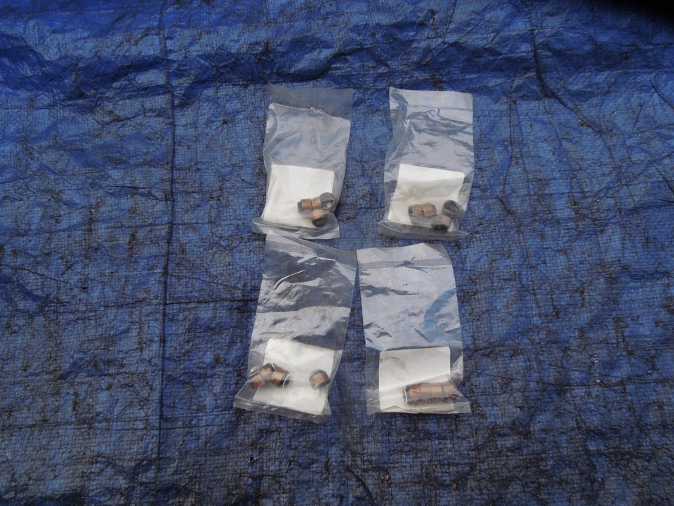 90-01 Acura Integra GSR valve stem seals set intake exhaust Altrom ...